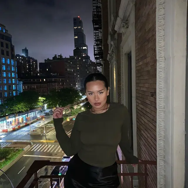 7 Potret Terbaru Zahwa Kakak Aaliyah Massaid Relakan Adik Menikah