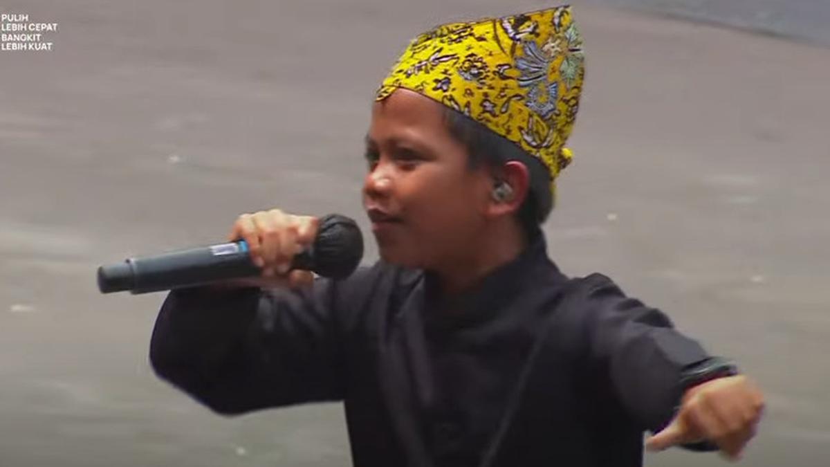 Dari Ngamen di Jalanan hingga Istana Negara, Farel Prayoga Buat ...