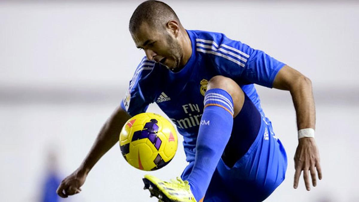 Benzema Bangga Samai Rekor Ronaldo - Bola Liputan6.com