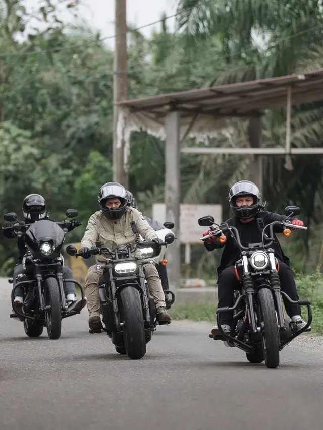 6 Potret Raffi Ahmad Motoran Bareng Para Duda Keren, Ada Ariel NOAH ...