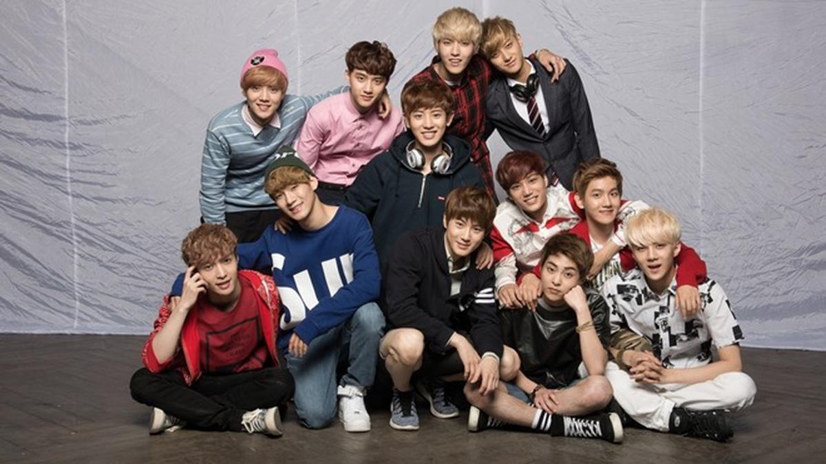 Makin Eksis, EXO Didaulat Jadi Model Majalah Fesyen - ShowBiz Liputan6.com