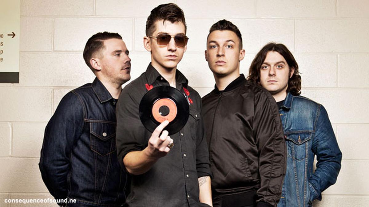Arctic Monkeys Bawakan `Mad Sounds` di Swedia dan Denmark - ShowBiz ...