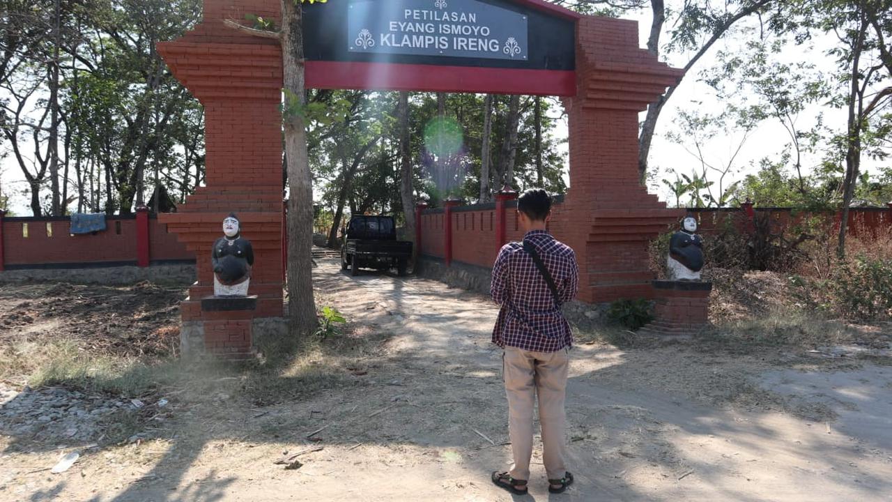 Sowan ke Klampis Ireng, Kerajaan Gaib Tempat Orang Minta Rezeki