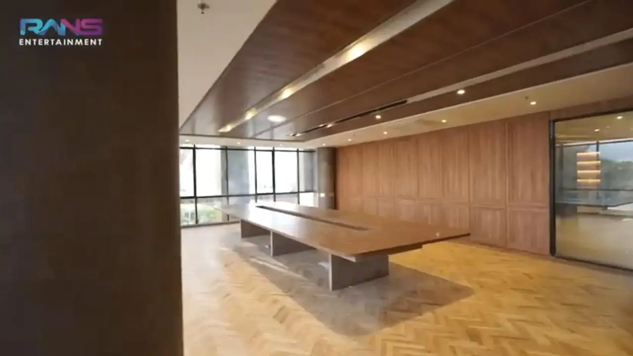 Luas dan Berdesain Unik, Intip Mewahnya Kantor Baru RANS Milik Raffi Ahmad