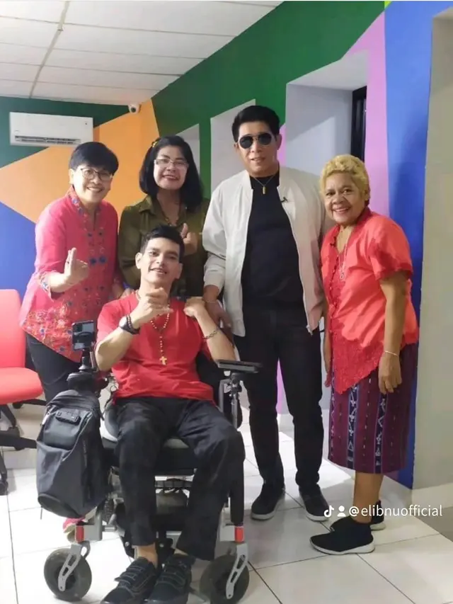 7 Potret El Ibnu Vokalis Elkasih Berjuang Cari Nafkah Meski Stroke ...