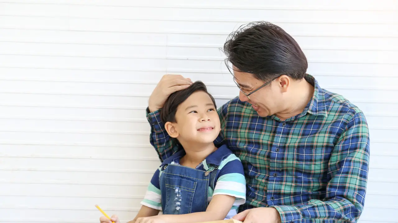 Hari Ayah di Indonesia Sebagai Bentuk Apresiasi Peran Ayah dalam ...