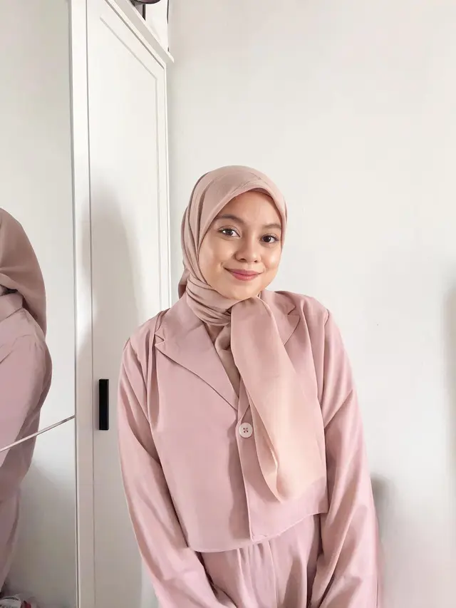 Potret Indi Nuraidah Bibi Sekaligus Sosok yang Pernah Disebut Kembaran Lesti Kejora, Belum Lama ...