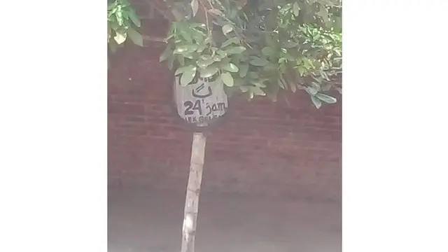 6 Tulisan di Papan Jualan Pakai Bahasa Arab Ini Kreatif - Hot Liputan6.com