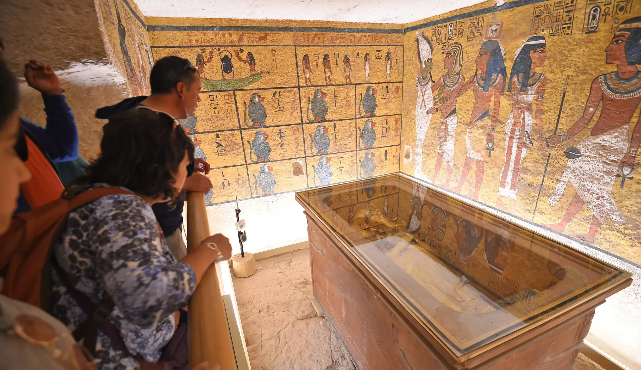 FOTO: Melihat dari Dekat Mumi Firaun Tutankhamun - Foto Liputan6.com