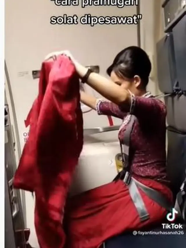 Tata Cara Salat di Pesawat, Tak Sesulit yang Dibayangkan - Lifestyle Liputan6.com