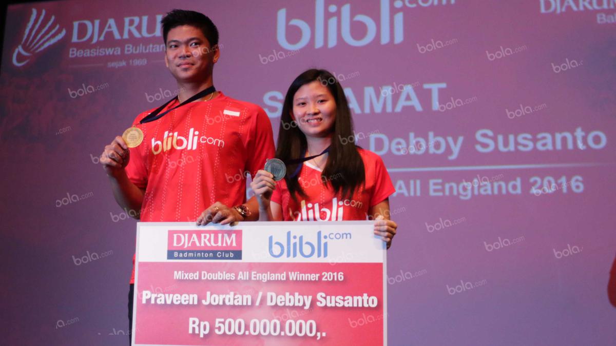 Praveen Jordan dan Debby Susanto Diguyur Bonus dari PB Djarum - Foto Bola.com