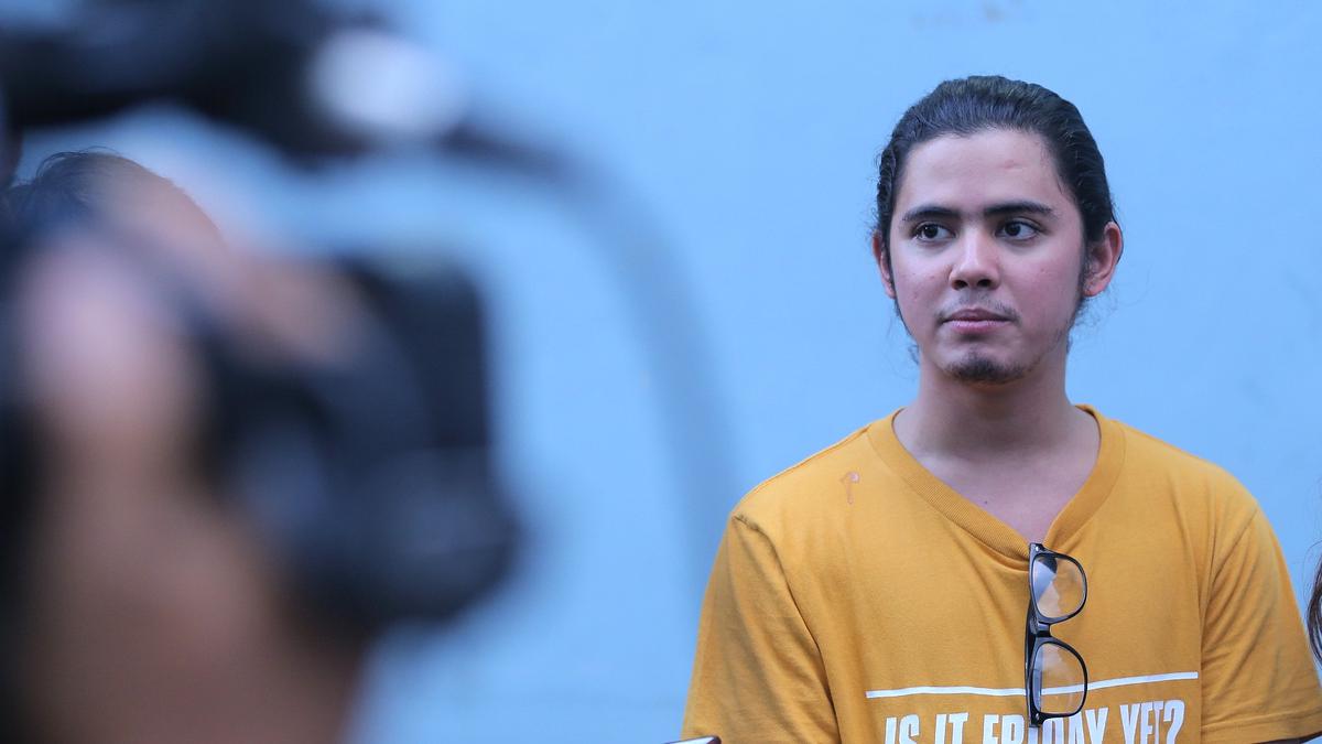 Jarang Terlihat, Intip Penampilan Baru Aliando Syarief - Photo Fimela.com