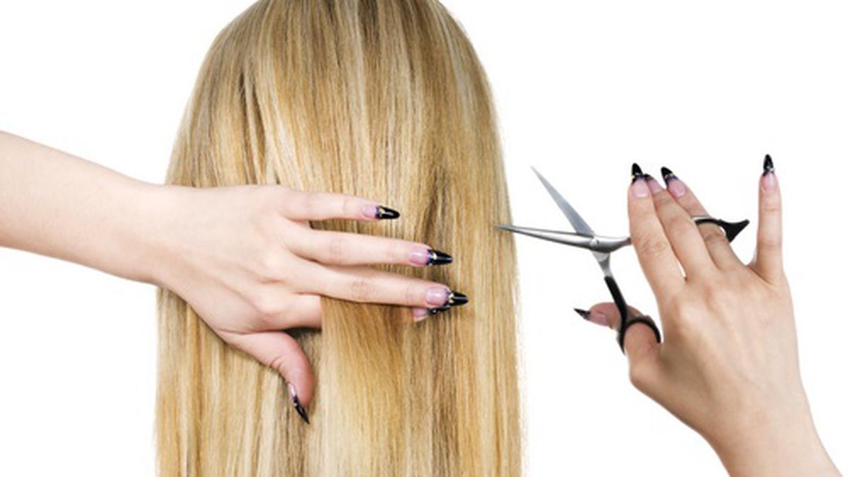 Waktu Tepat Potong Rambut Sesuai Jenis Rambut - Fashion & Beauty ...