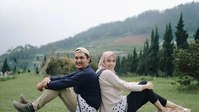 6 Potret Terkini Adriyanti Firdasari, Eks Tunggal Putri Badminton yang Anggun Berhijab - Hot ...