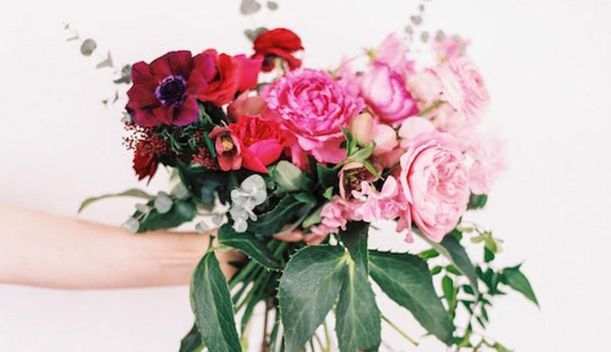 14 Inspirasi Buket Bunga Segar yang Cocok untuk Pernikahan - Photo Fimela.com