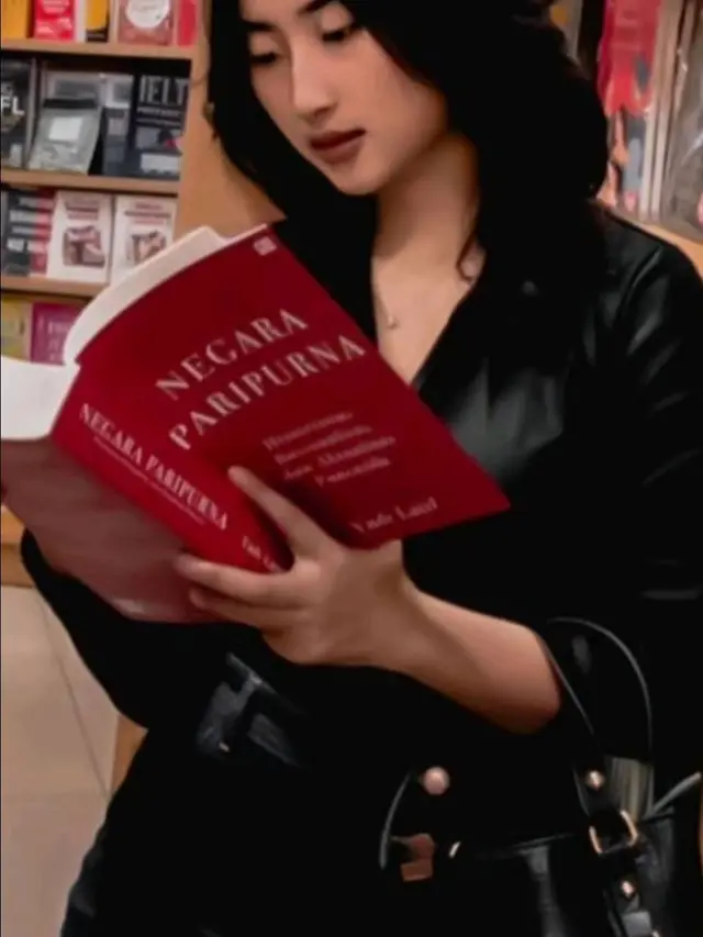 7 Potret Nimas Sabella, Sosok di Balik Kisah 'Diteror 10 Tahun' Dijadikan Film - Hot Liputan6.com