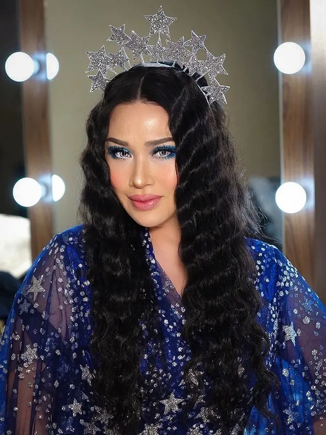 Titi DJ Ulang Tahun ke-54, Ini 6 Hit Besarnya - ShowBiz Liputan6.com