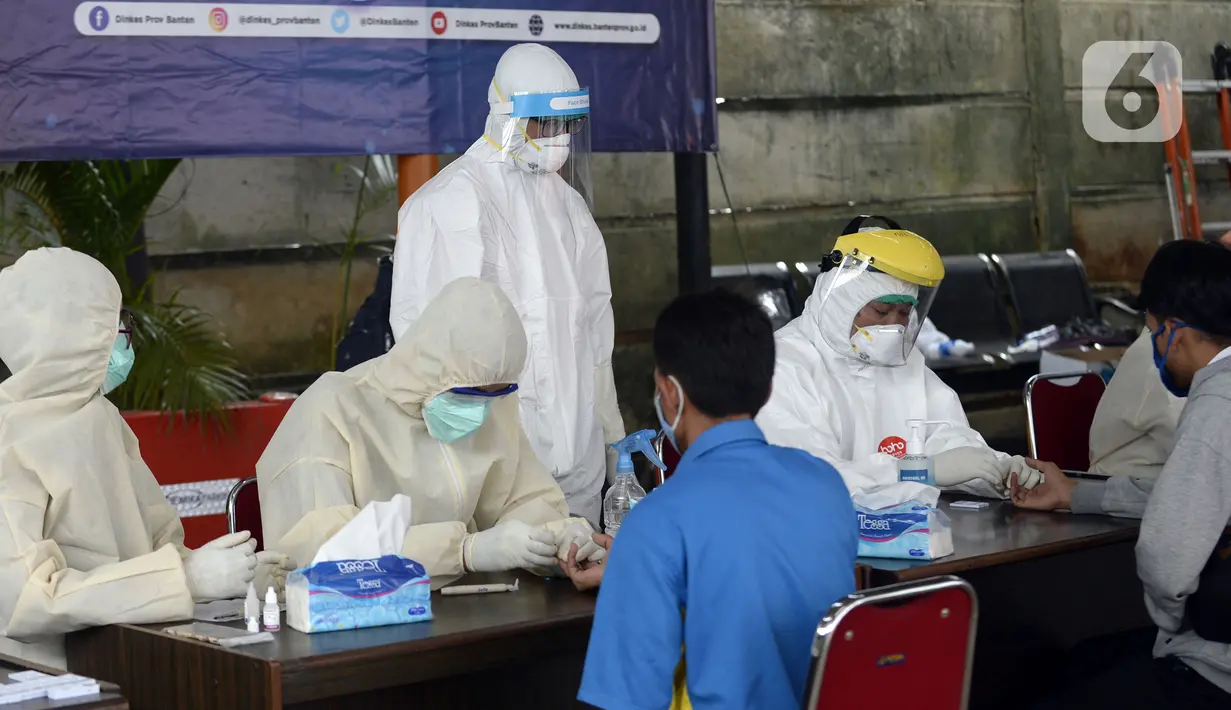 FOTO: Rapid Test COVID-19 di Pasar Modern BSD Tangsel - Foto Liputan6.com
