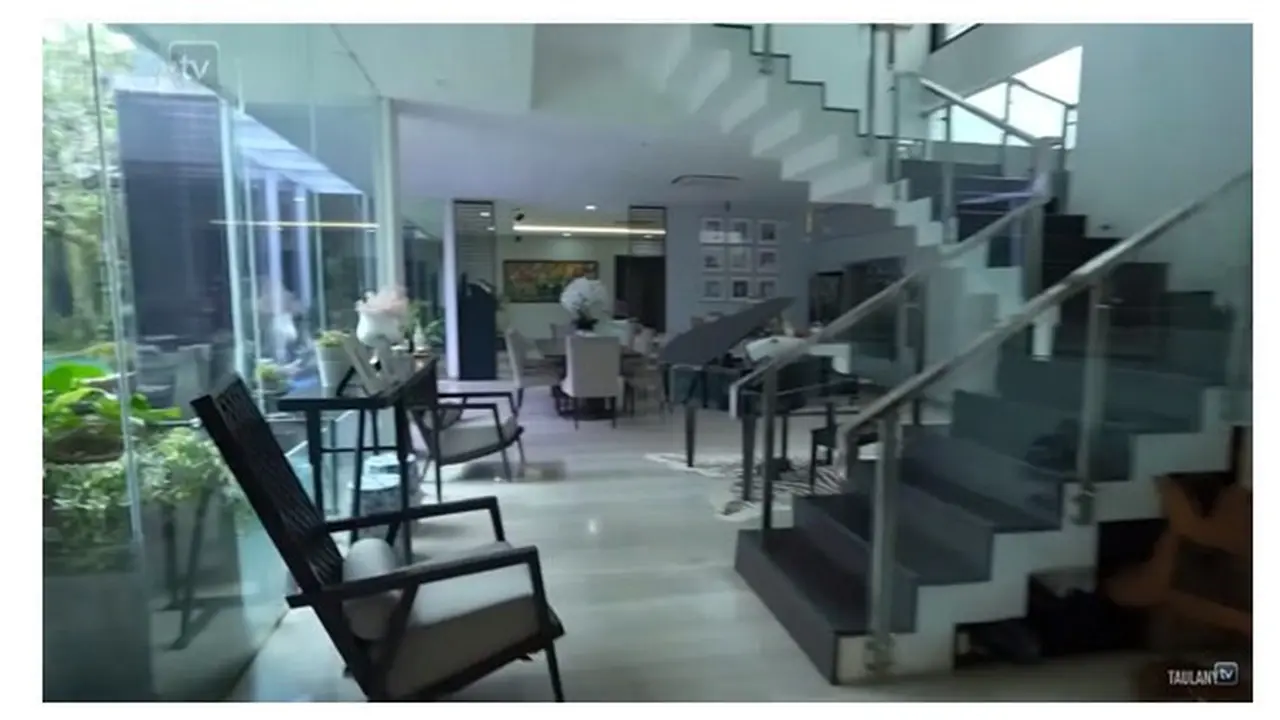 15 Potret Sudut Rumah Rossa, Tempat Penyimpanan Tasnya Curi Perhatian ...