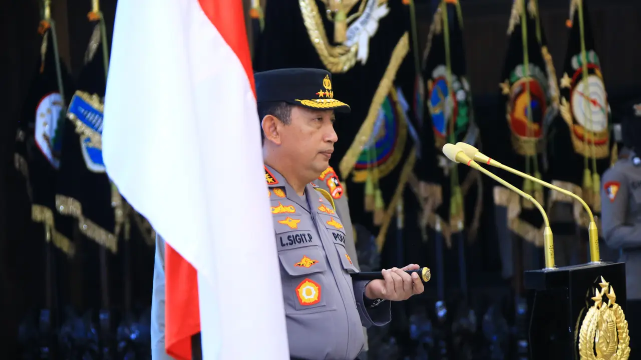 14 Perwira Polri Naik Pangkat, Dankor Brimob Imam Widodo Resmi Sandang ...