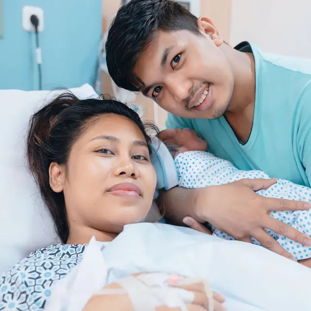 Evi Masamba Syuting Perdana Usai Melahirkan Anak Kedua, Ngaku: Muka ...