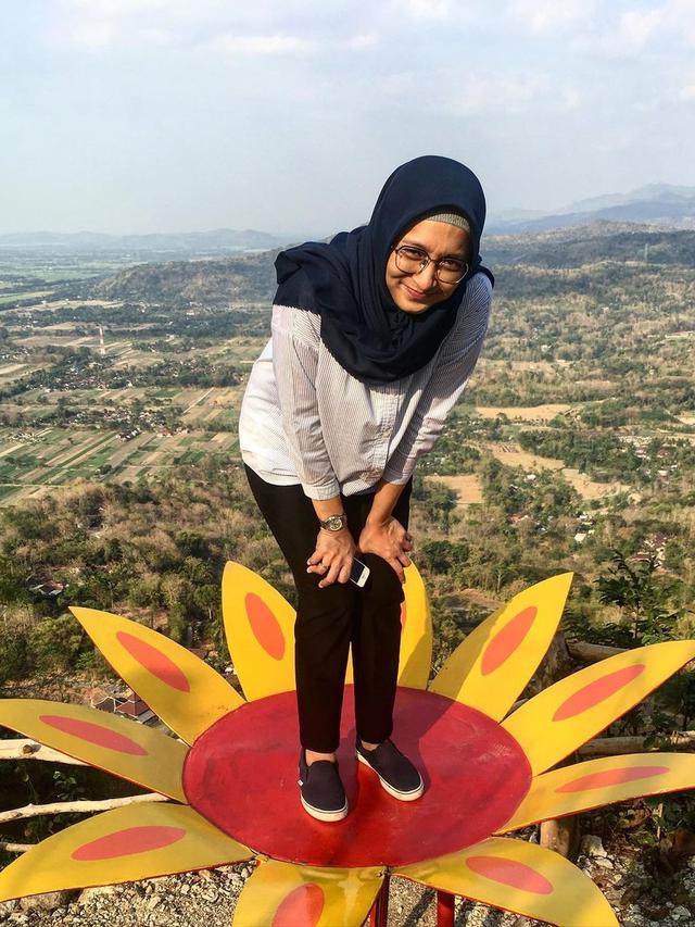 10 Potret Transformasi Adelia Lontoh Istri Duta Sheila On 7, Selalu ...