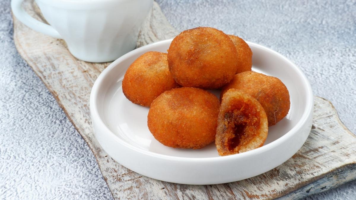 Resep Jemblem Singkong Gula Merah yang Lembut