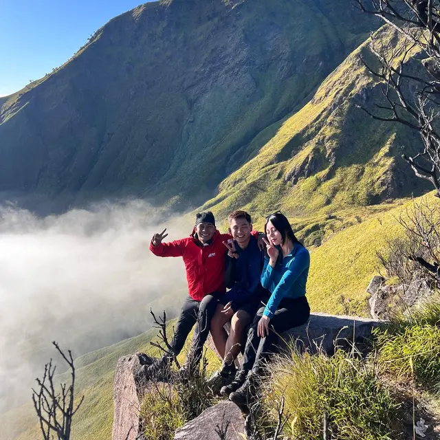 Semua Jalur Pendakian Gunung Merbabu Ditutup Mulai 31 Oktober 2024 ...