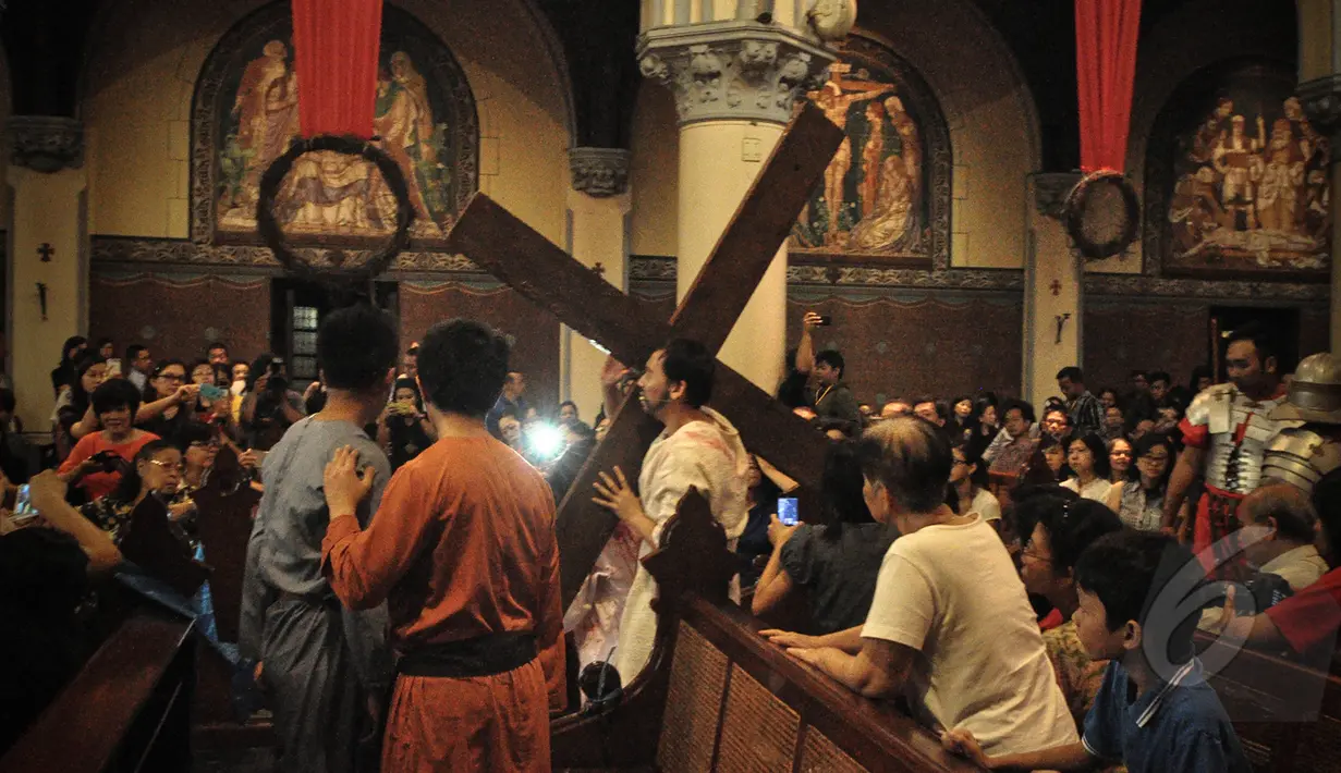 Teatrikal Tablo di Gereja Katedral - Foto Liputan6.com