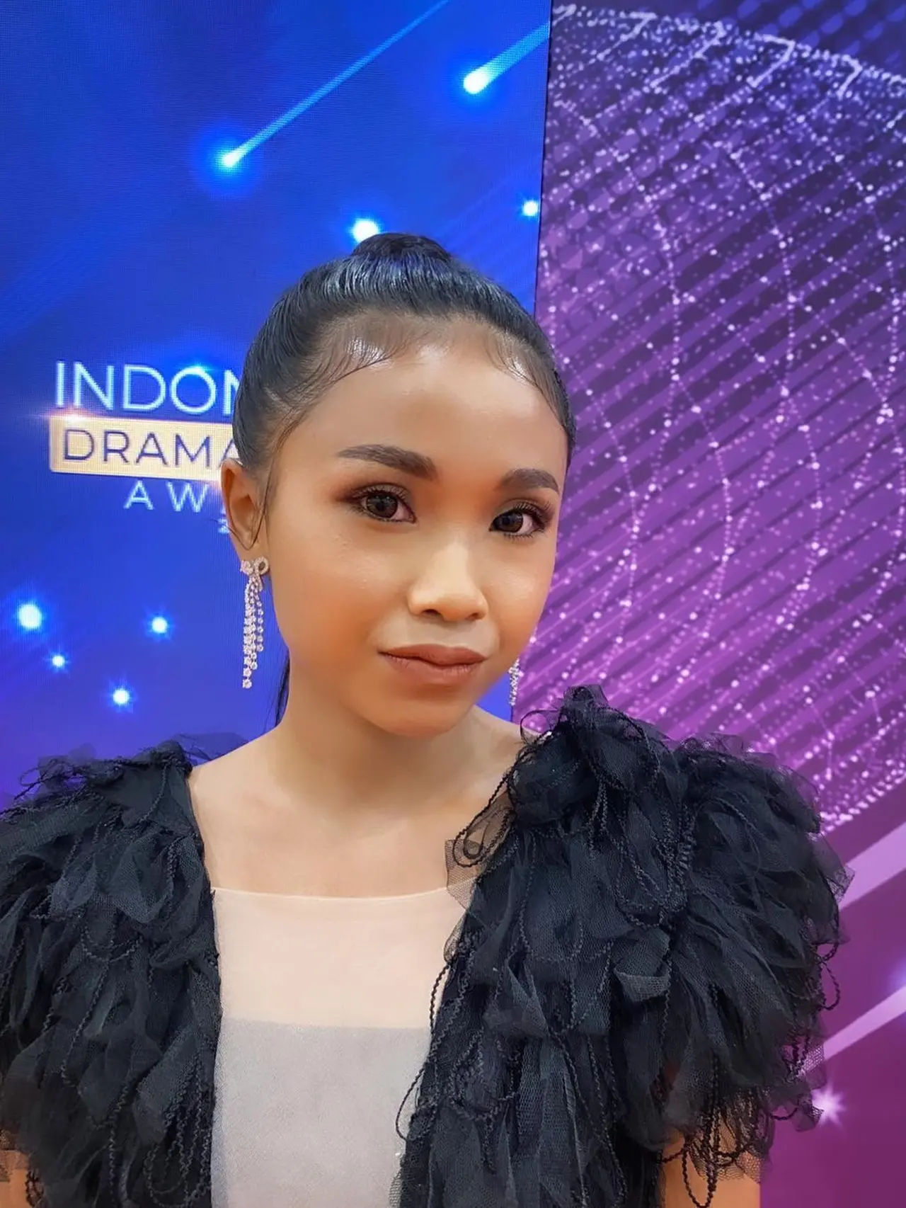 6 Potret Ayya Renita dengan Makeup Tebal, Penampilannya Bikin Pangling - Surabaya Liputan6.com