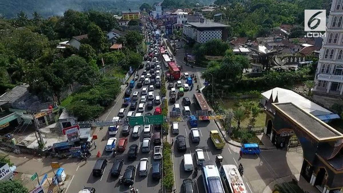 VIDEO: Libur Kenaikan Isa Almasih, Kawasan Puncak Padat
