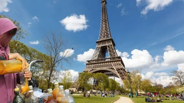 6 Editan Foto Liburan Akhir Tahun di Paris Ini Kocak, Niat Pamer ke ...