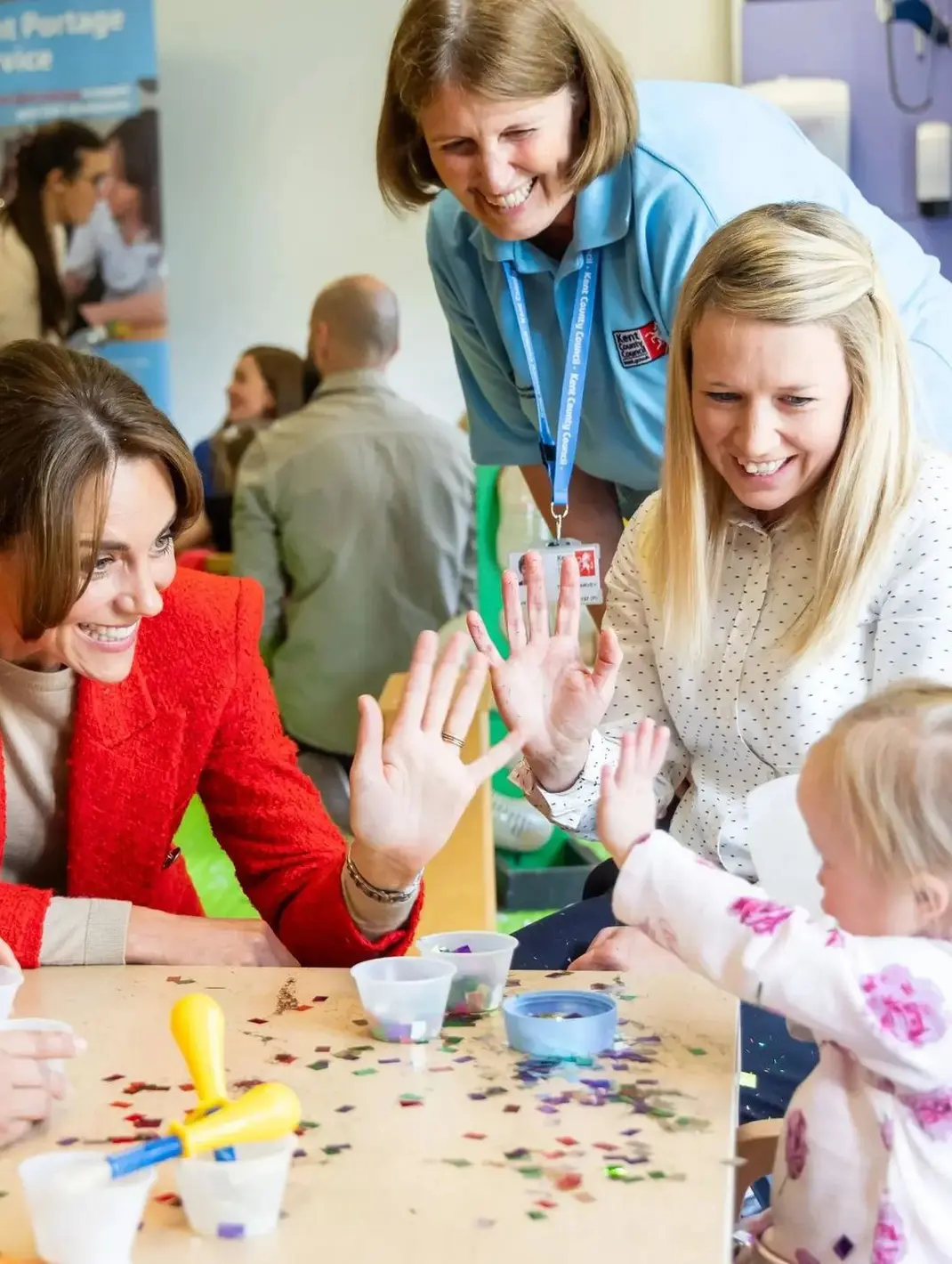 Makin Fresh, 8 Penampilan Baru Kate Middleton dengan Rambut Berponi ...