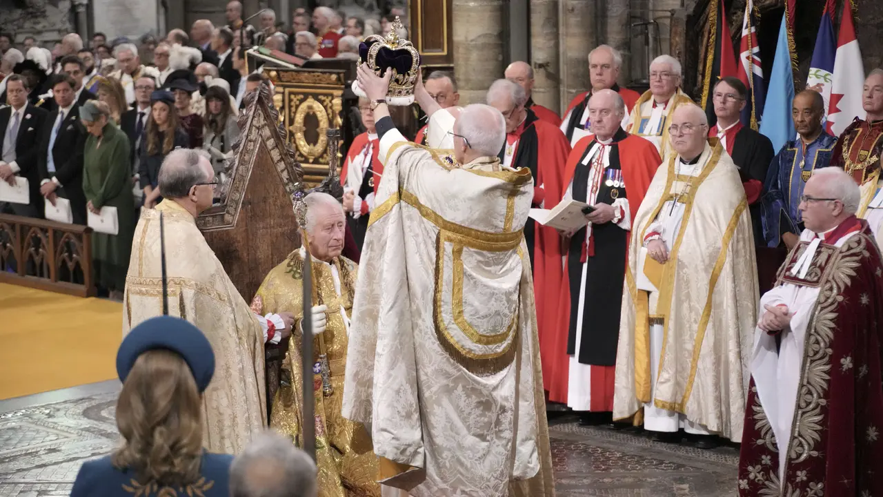 6 Mei 2023: Penobatan Raja Charles III, Sah Jadi Pemimpin Monarki ...