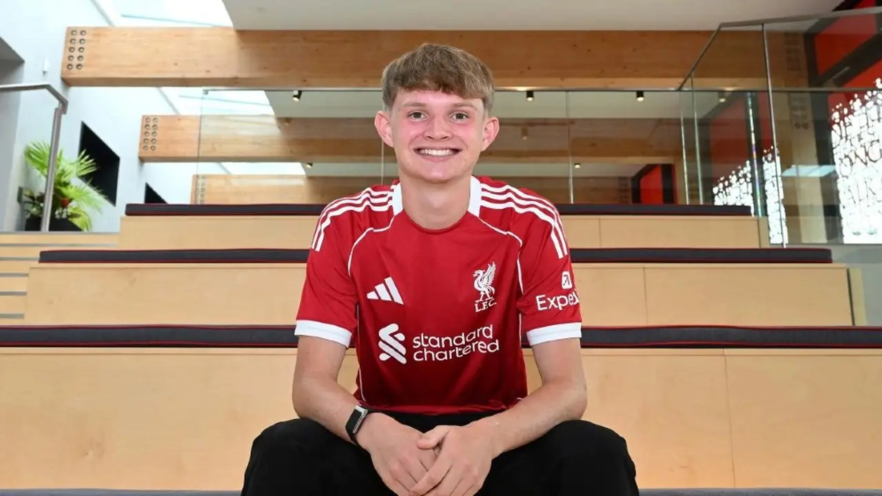 Liverpool Gaet Will Wright dari Salford City, Tikung Arsenal di Menit Akhir - Bola Liputan6.com