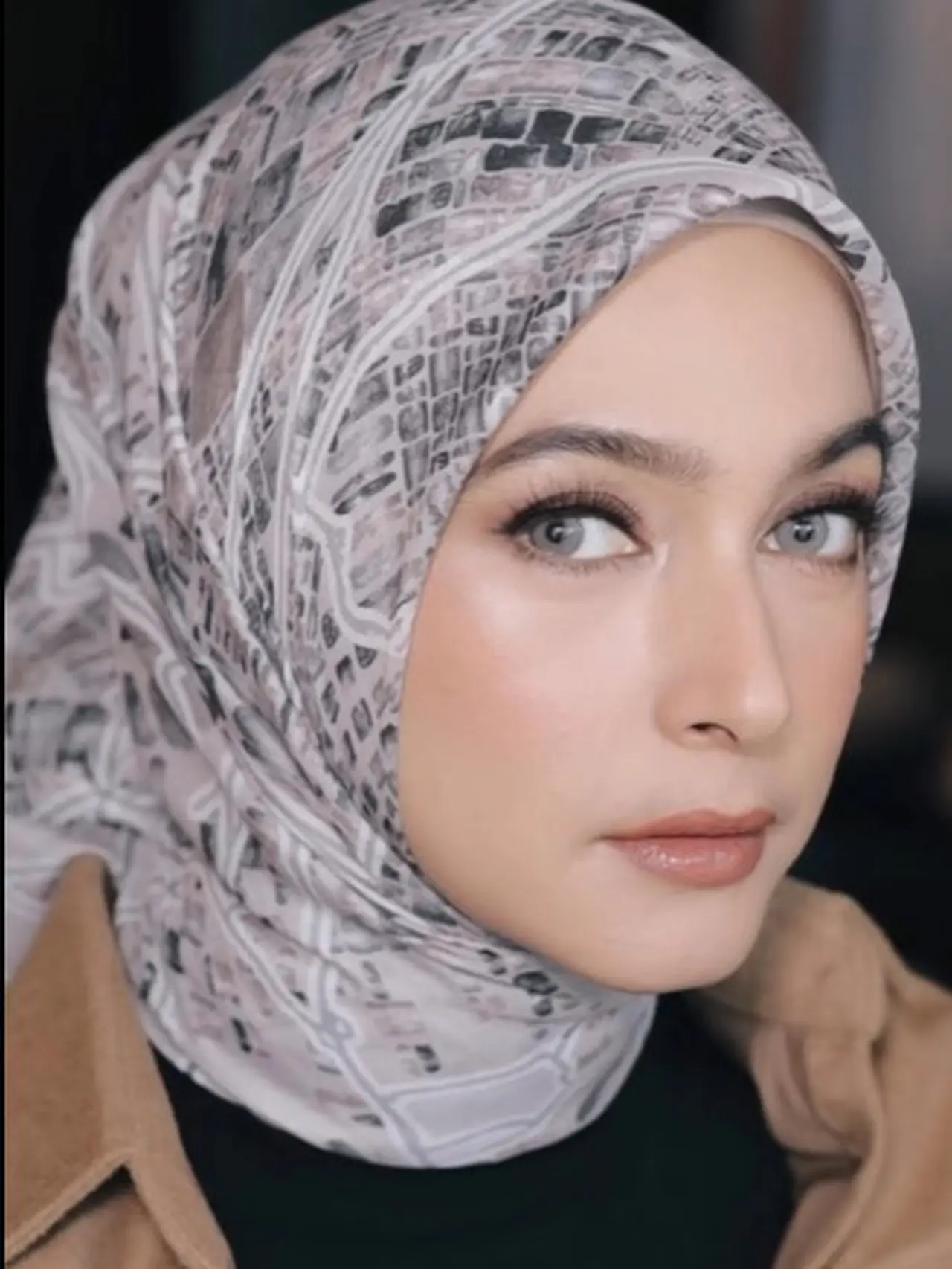 8 Potret Nabila Syakieb Kenakan Hijab, Cantiknya Seperti Seorang Putri ...