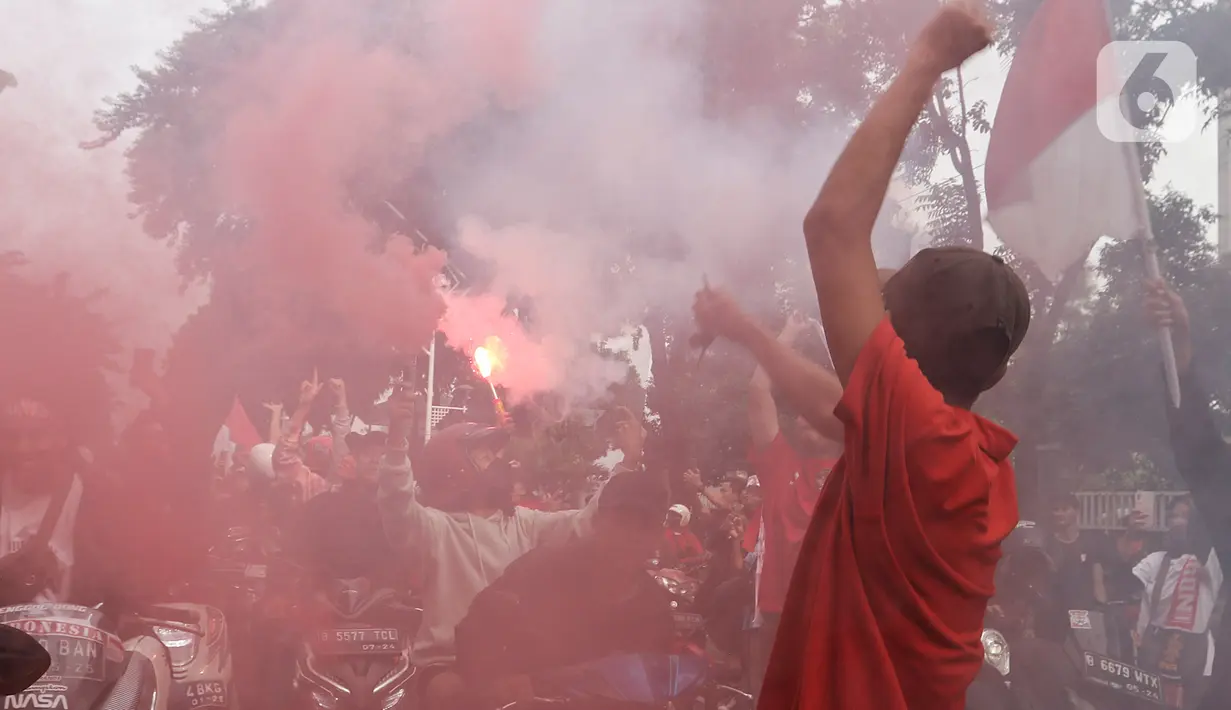 Antusiasme Warga Sambut Arak-arakan Timnas Indonesia U-22 - Foto ...