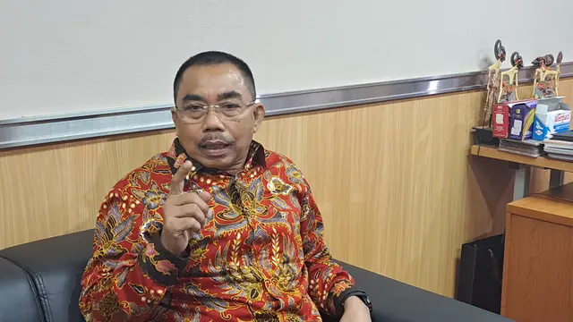 Ketua Fraksi PDIP DPRD DKI Jakarta Gembong Warsono Meninggal - News ...