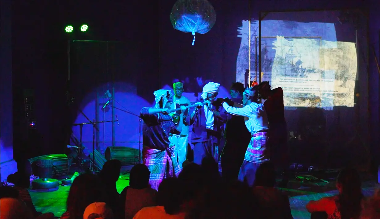 Melalui Seni, Kabata Tanrasula Merajut Sejarah dan Identitas di Cape ...