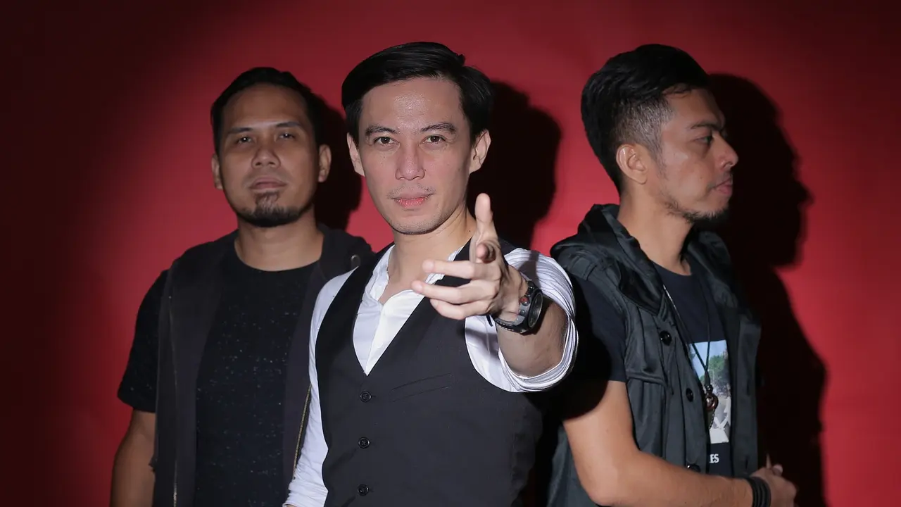 Jadi Vokalis Drive, Rizki Eks The Titans Menyambung Pertemanan Lama - ShowBiz Liputan6.com