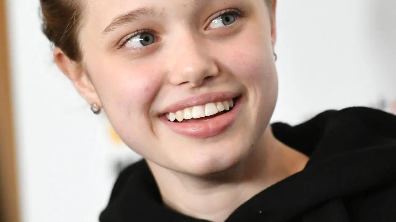 Shiloh Sewa Pengacara Sendiri untuk Buang Nama Belakang Brad Pitt ...