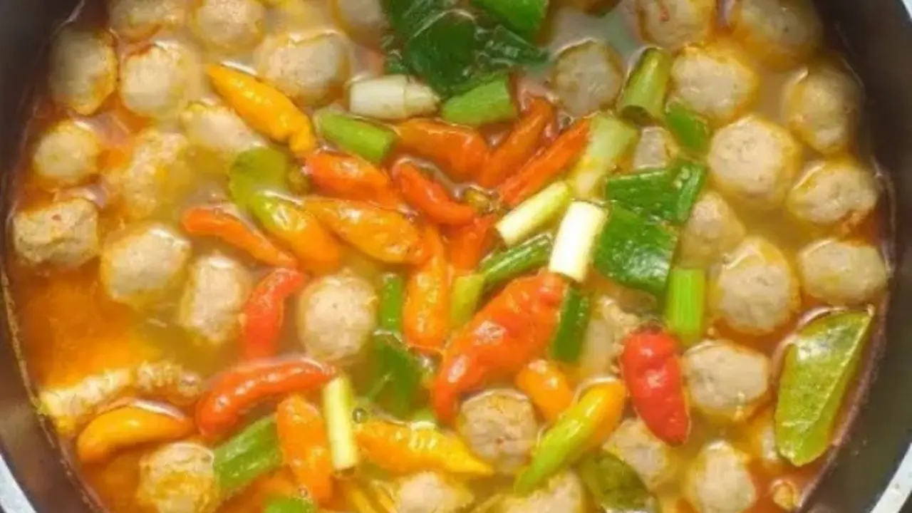 Resep Bakso Kuah Mercon untuk Makan Bersama Keluarga di Penghujung Libur Lebaran - Islami ...