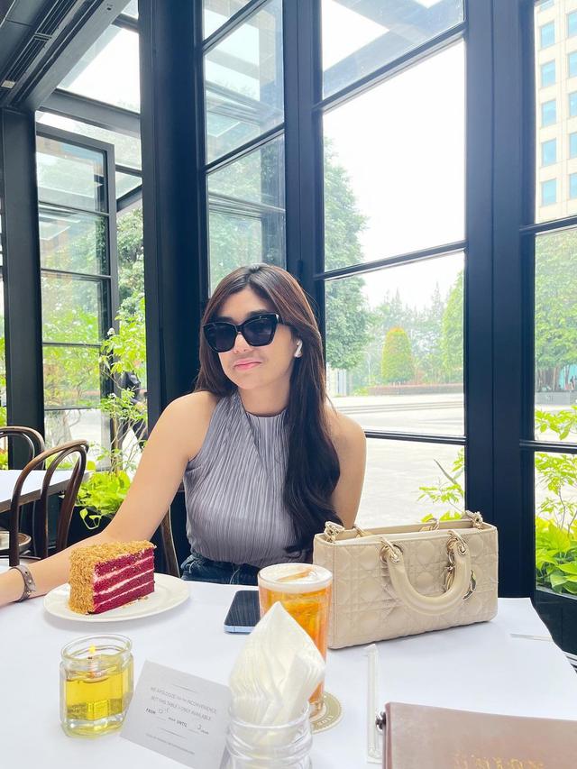 6 Potret Clara Shinta yang Selalu Tampil Glamor, Seleb TikTok Trending Usai Dituding Jadi ...