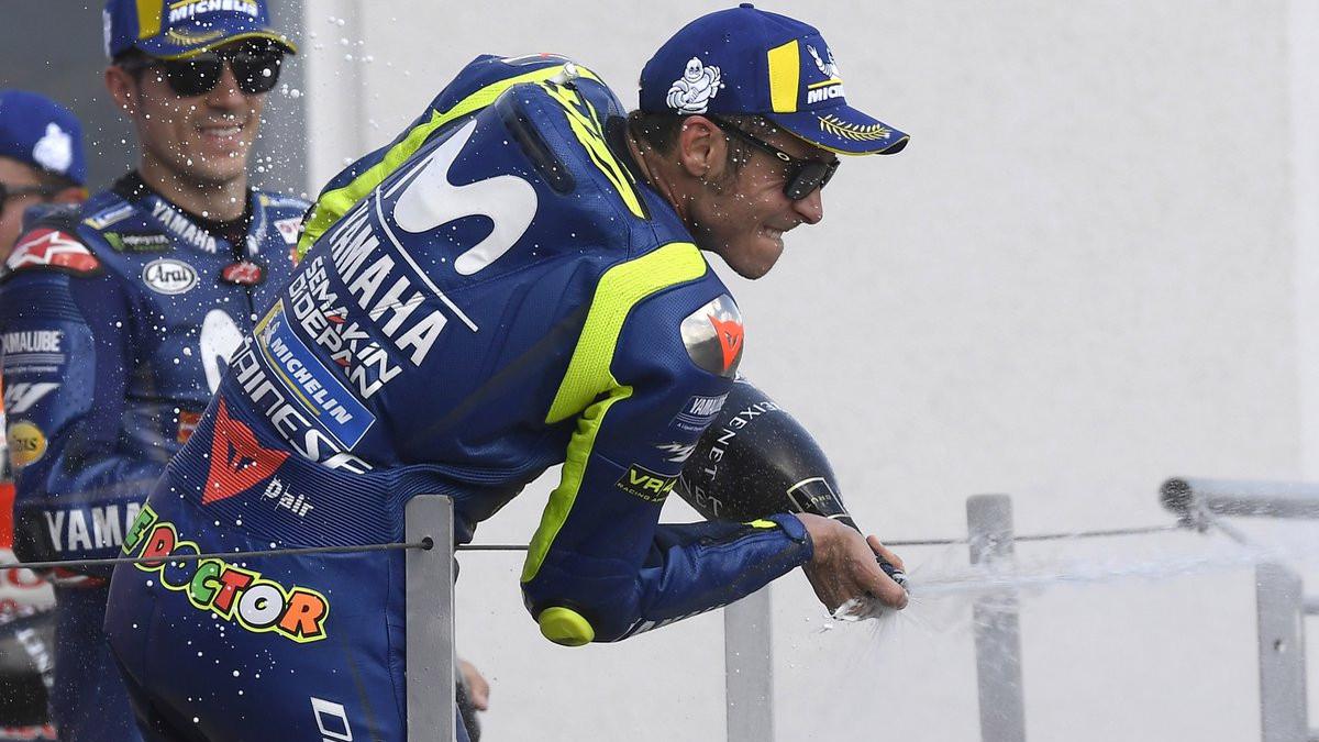 MotoGP: Resep Valentino Rossi Tampil Kompetitif di Usia Tua - Bola ...