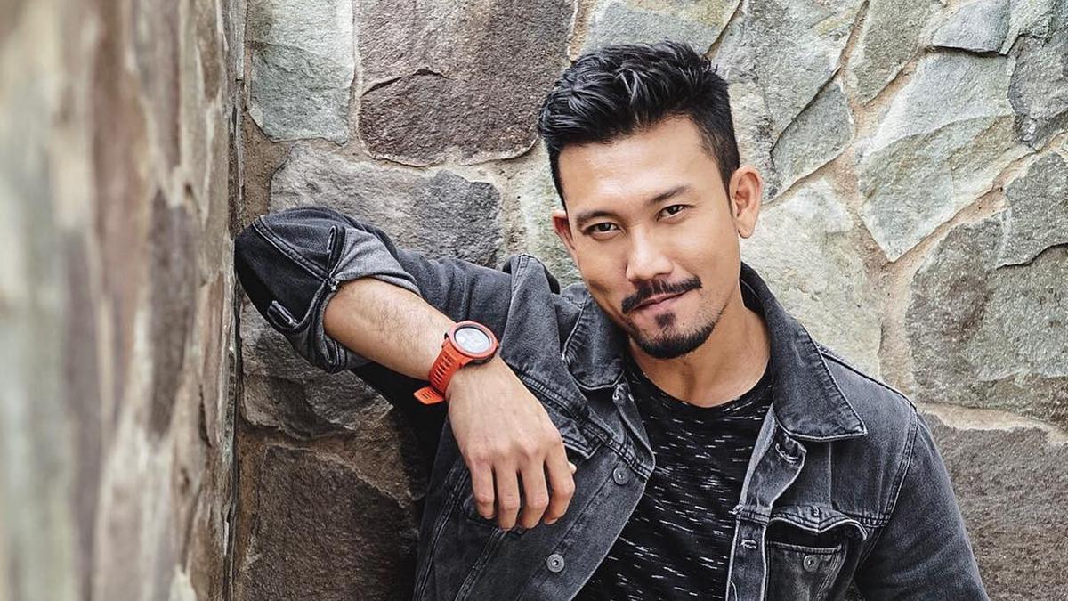 Denny Sumargo Sudah Tujuh Tahun Koleksi Jam Tangan