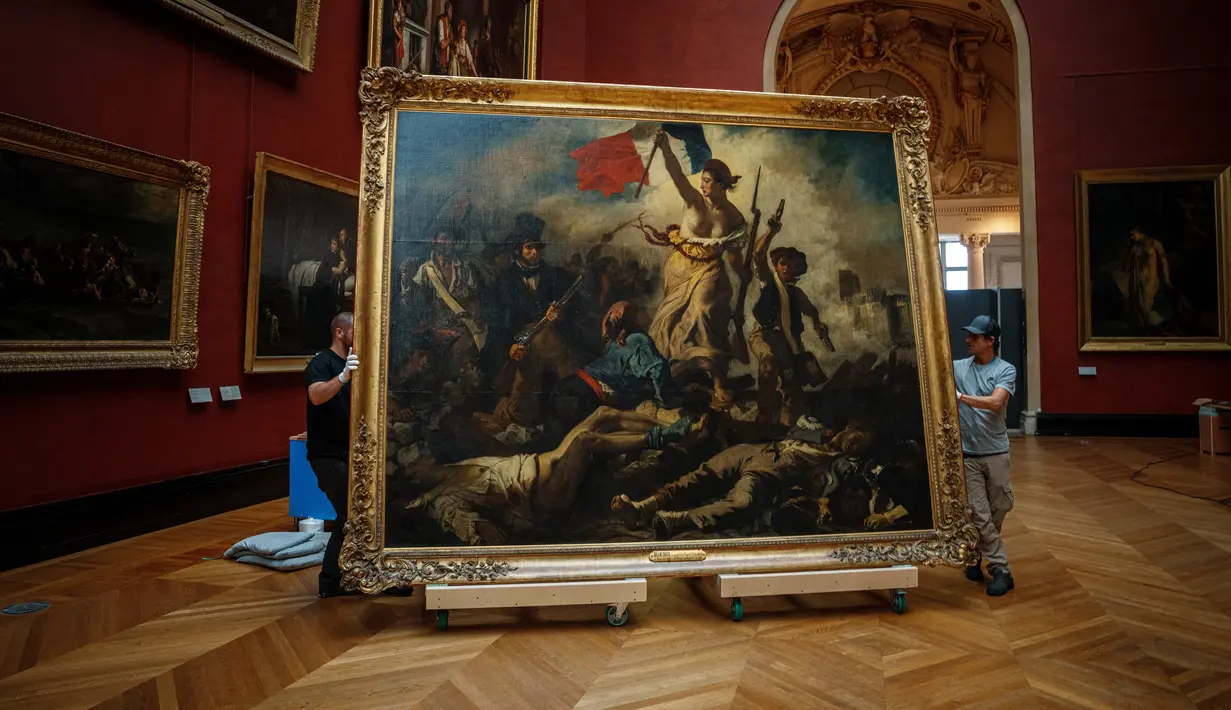 Lukisan Ikonik Prancis Liberty Akan Direstorasi di Museum Louvre - Foto ...