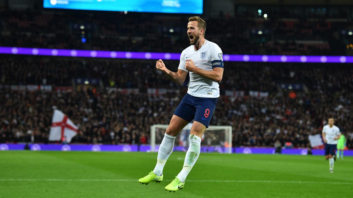 FOTO: Harry Kane 3 Gol, Inggris Libas Montenegro 7-0