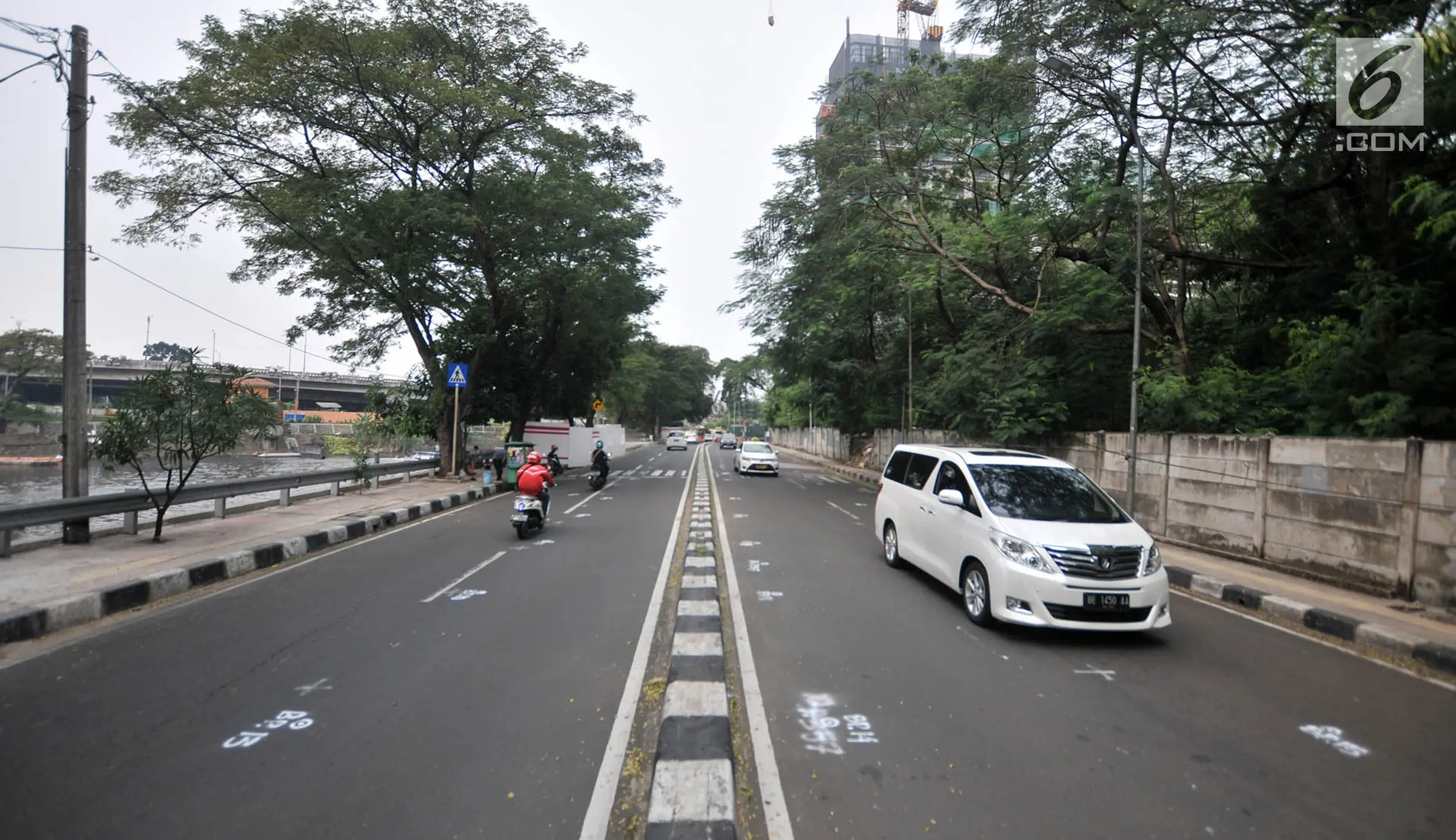 FOTO: Ada Proyek LRT, Jalan Setiabudi Tengah Ditutup hingga 2020 - Foto ...