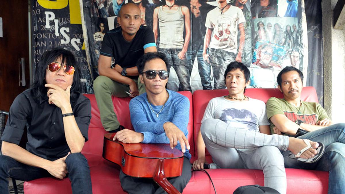 Slank Gelar Konser di Markas Kopassus Kandang Menjangan - ShowBiz ...