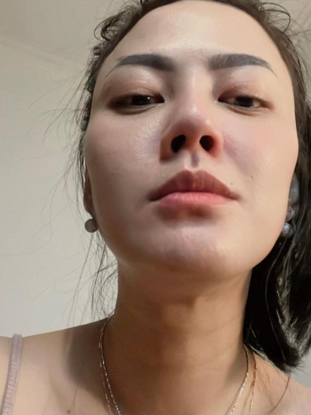 Ngaku Sering Tak Pakai Bedak, Ini 6 Potret Nita Gunawan Tanpa Makeup - Hot Liputan6.com